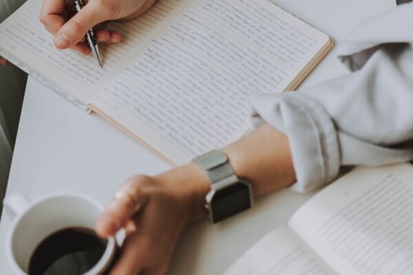 How to Start Journaling: A Beginner's Guide to Unlocking Thoughts